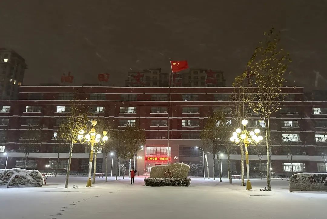 濮阳油田实验学校